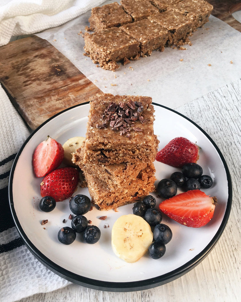 COCONUT & ALMOND CHOC CHIP PROTEIN SLICE | Tropeaka